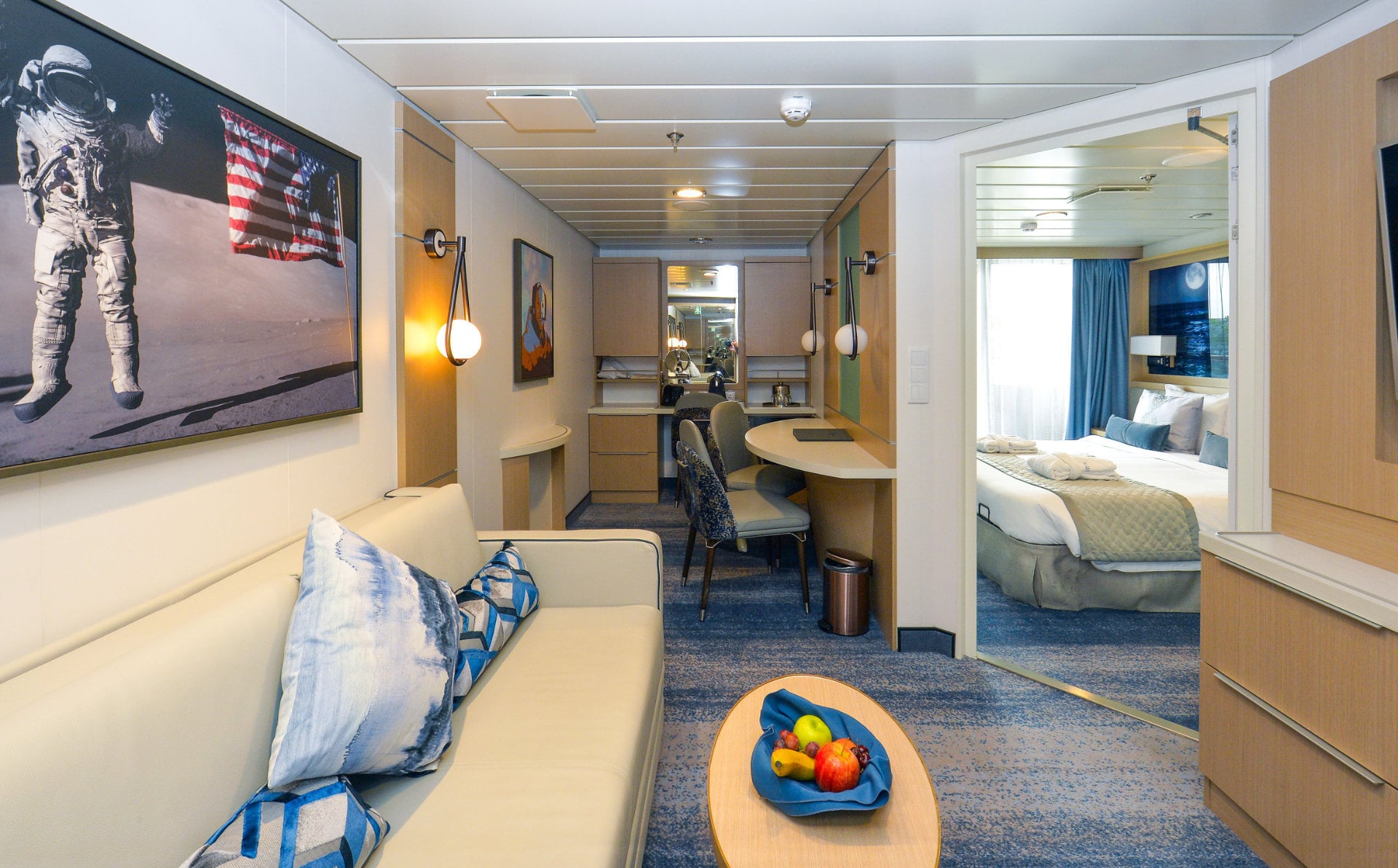 MS OCEAN EXPLORER – PolarNEWS